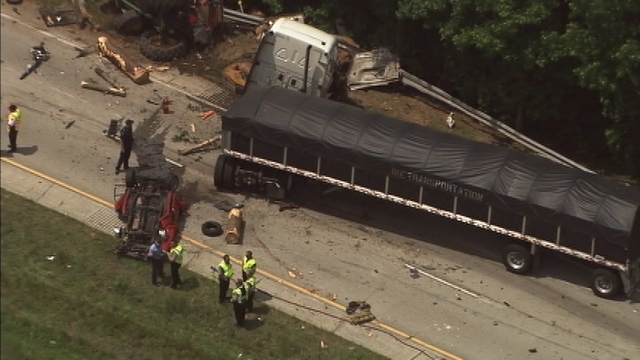 Fatal multi-vehicle wreck closes Hwy. 316 in Barrow County | WSB-TV