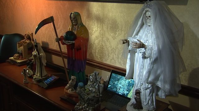 DRUG CARTELS WORSHIP SANTA MUERTE: Drug cartels worship ‘narco saints ...