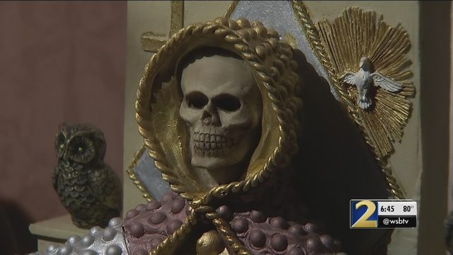 DRUG CARTELS WORSHIP SANTA MUERTE: Drug cartels worship ‘narco saints ...